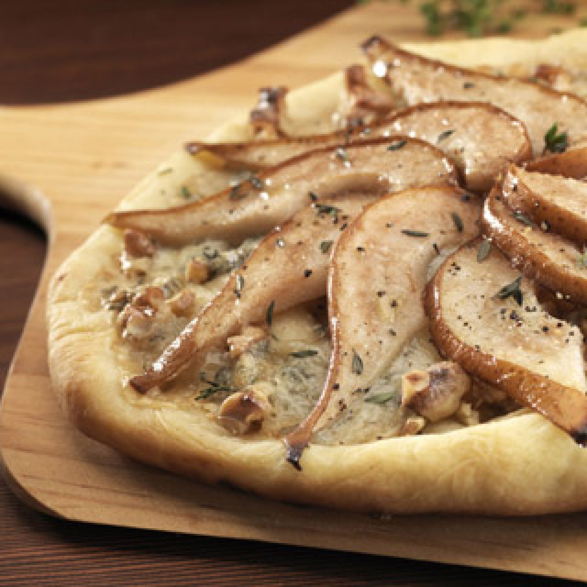Pear, Gorgonzola and Walnut Pizza Recipe - Farm Flavor Recipe
