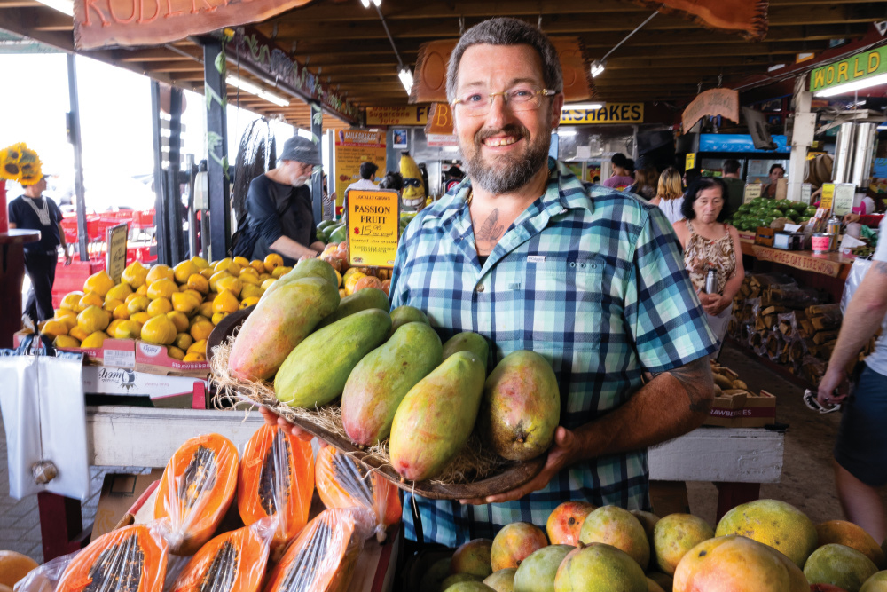 Florida Fruit Stand, Robert Is Here, Wows Visitors With Exotic Fruit